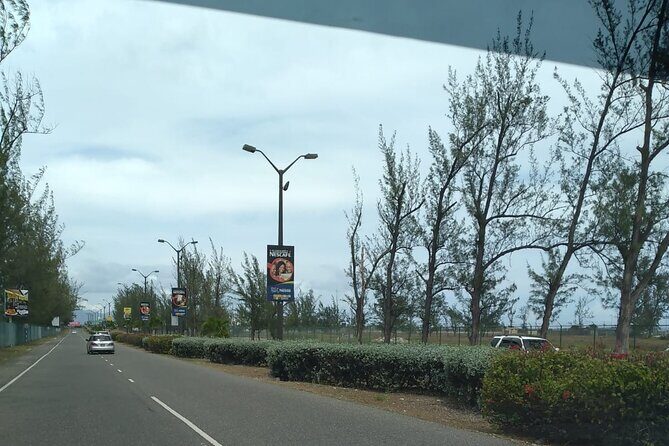 Kingston Round Trip Airport Transfers to Ocho Rios - FAQ