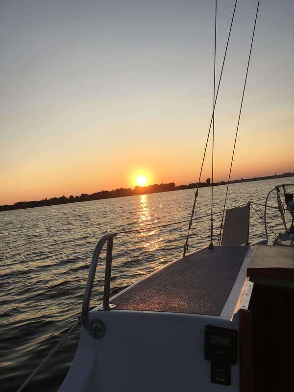 Kingston: Skippered Sailing Charter - What Reviewers Say