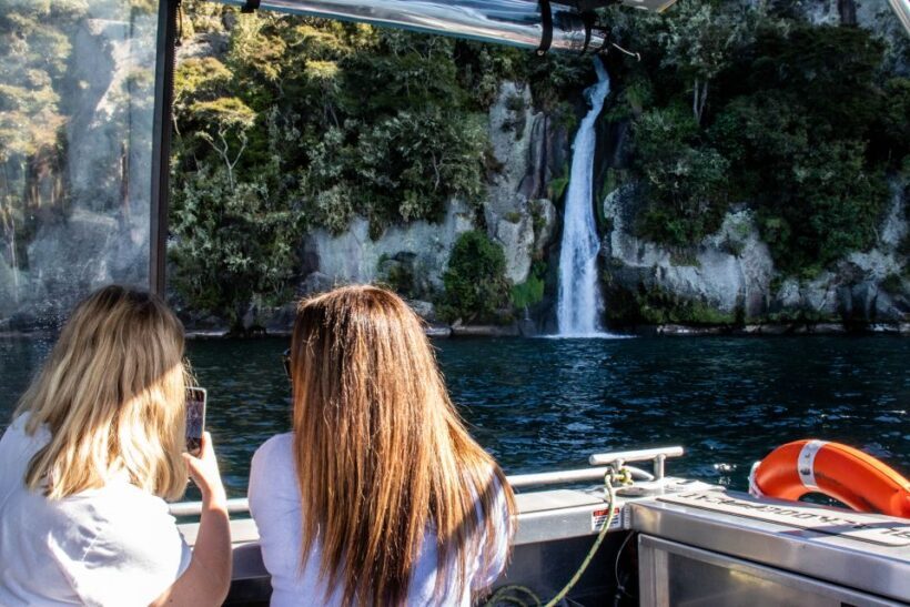 Kinloch: Lake Taupo Catamaran Cruise with Paddleboarding - Exploring Lake Taupo’s Western Bays on a Catamaran