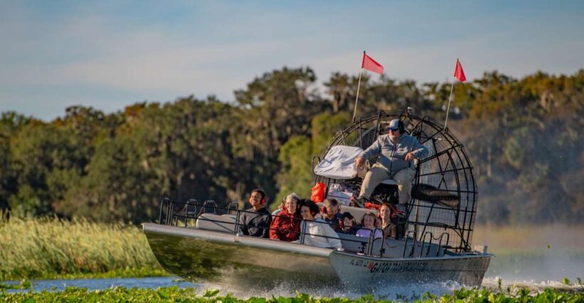 Kissimmee: Boggy Creek Airboat Ride with Optional Meal - The Food: Lakeside Dining at Boggy Bottoms Barbeque