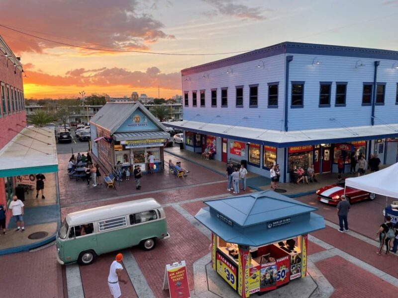 Kissimmee: Old Town Ferris Wheel, Attractions, and Dinner - Attractions for the Brave and Curious