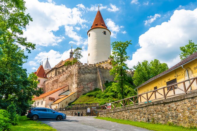 Kivoklát Castle Tour by Private Car from Prague - Key Points