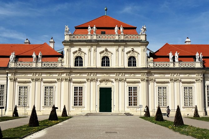 Klimts Kisses From Vienna a Private Expert-Walk From Baroque to Art Nouveau - Experiencing the City Through a Knowledgeable Guide