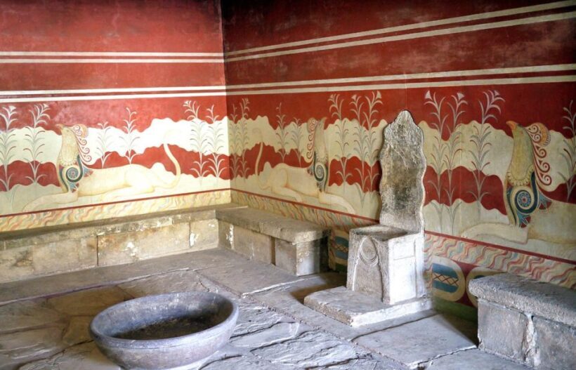 Knossos Palace guided tour - Heraklion City tour + market - What’s Included and What’s Not