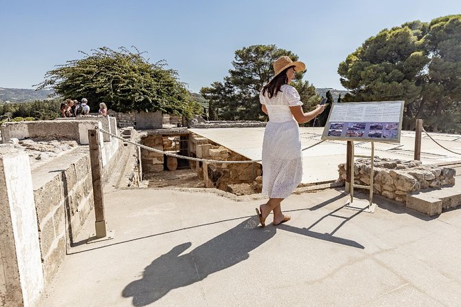 Knossos Palace: Self-Guided Audio Tour on your Phone (without ticket) - The Sum Up