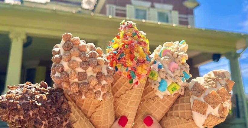 Knoxville: Hidden Gems Walking Tour with Ice Cream & Coffee - Detailed Breakdown of the Itinerary