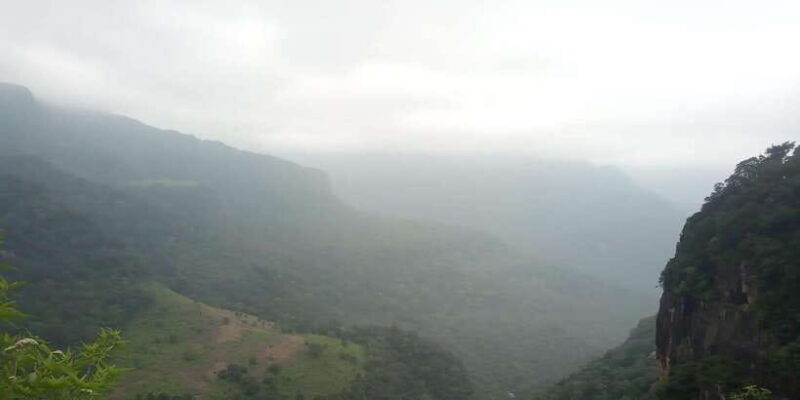 Knuckles Mountains : Infinity Pool and Doowili Ella Trail - The Sum Up