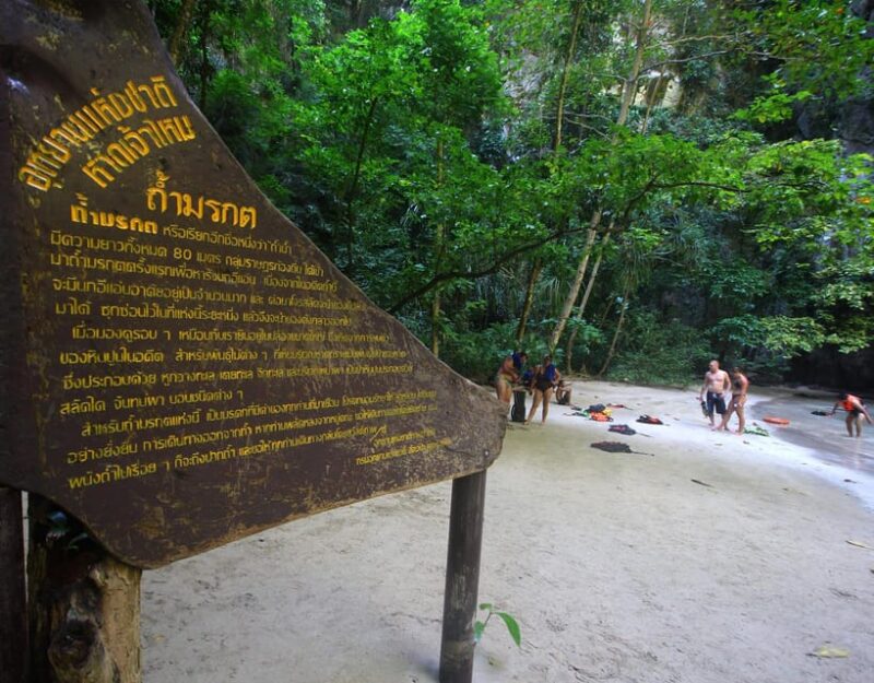 Ko Lanta: 4 Islands and Emerald Cave Day Tour by Speedboat - Authentic Experiences and What Travelers Say