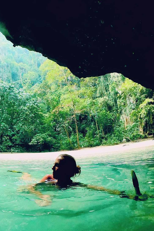 Ko Lanta: Emerald Cave and 4 Islands Tour by Longtail Boat - An In-Depth Look at the Tour Experience