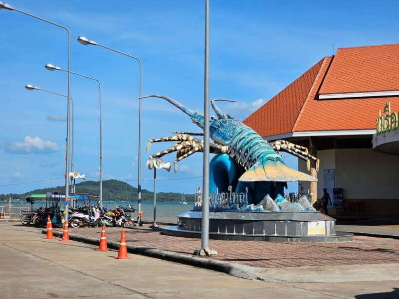 Ko Lanta: Mangrove Forest and Lanta Old Town with Lunch - The Fish Farm and Local Flavors