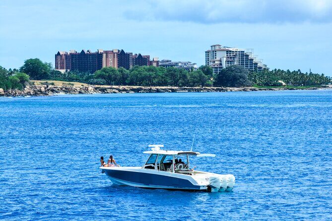 Ko Olina Private Luxury Charter for up to 6 Passengers - Starting Point: Ko Olina Marina