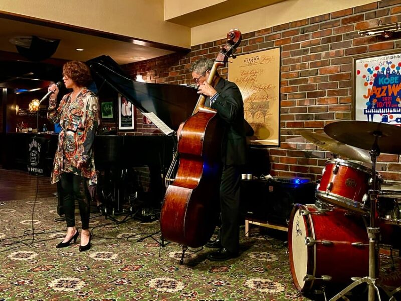 Kobe: Bar Hopping Tour With a Local Guide - Key Points