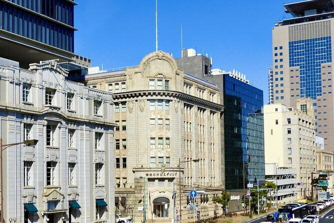 Kobe Trip from Osaka with Garden Walk Wagyu Lunch and Sake Tour - Key Points