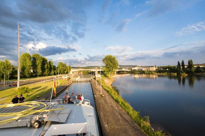 Koblenz: Panoramic Cruise on Moselle River to Winningen - Authentic Perspectives from Travelers