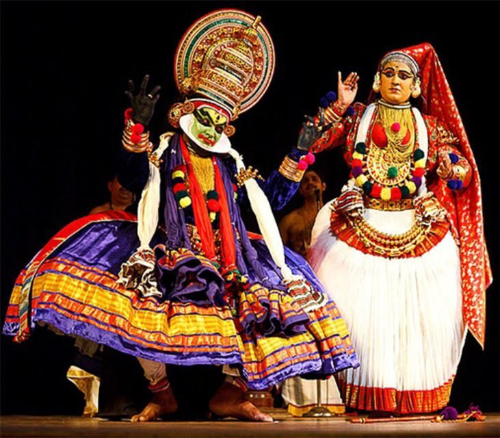 Kochi: Kathalki Theatre and Dinner Experience - Key Points