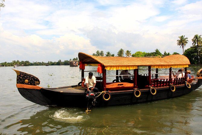 Kochi Private Tour: Kerala Backwater Shikara (Shaded Canoe Boat) Day Cruise - Exploring the Kerala Backwaters Shikara Day Cruise