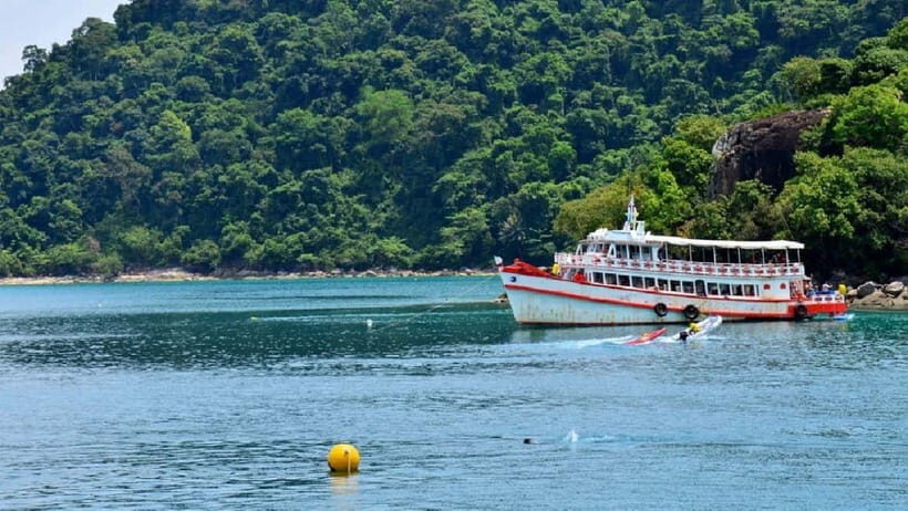 Koh Chang: 5 Island Guided Boat Tour with Lunch Buffet - Comfort and Convenience: The Big Boat