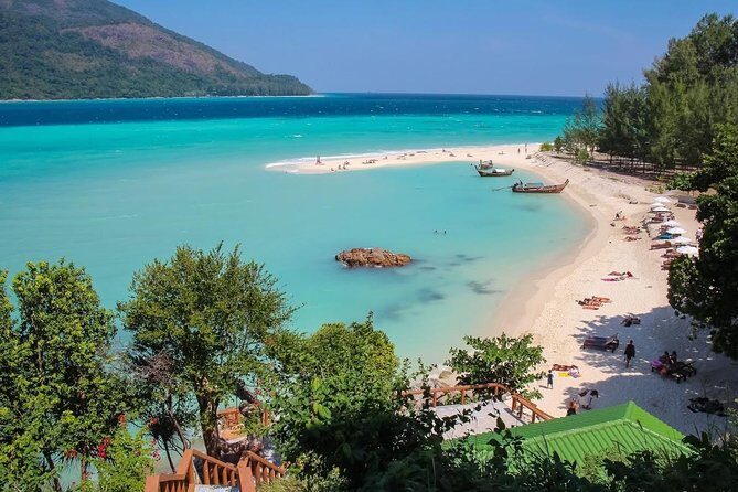 Koh Lipe to Langkawi by Southern Ferry Services - The Ferry Experience: What You Can Expect