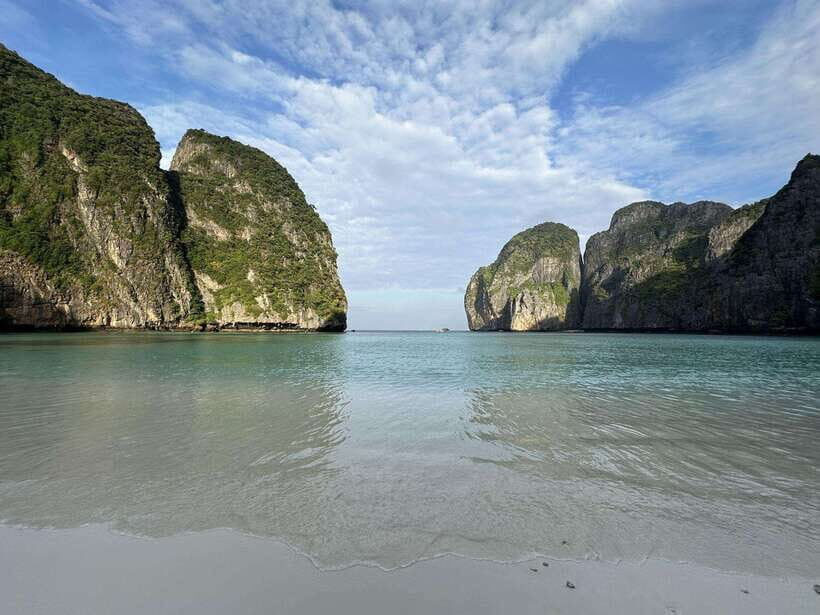 Koh Phi Phi: Early Morning Maya Bay, Bamboo Speedboat Tour - An In-Depth Look at the Tour Experience