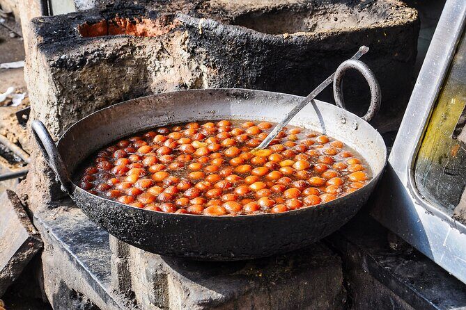 Kolkata Food Crawl (2 Hours Guided Local Food Tasting Tour) - FAQ