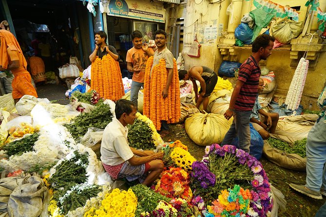 Kolkata Full Day Sightseeing Including Mother House, Kumortuli and Flower Market - The Sum Up