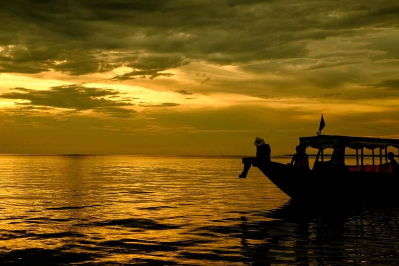Kompong Kleang Village and Tonle Sab Lake - An Authentic Look at Rural Cambodia