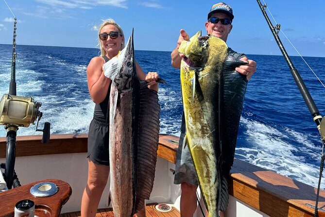 Kona Hawaii Deep Sea Luxury Fishing Trip on Bite Me 5 - Practical Details