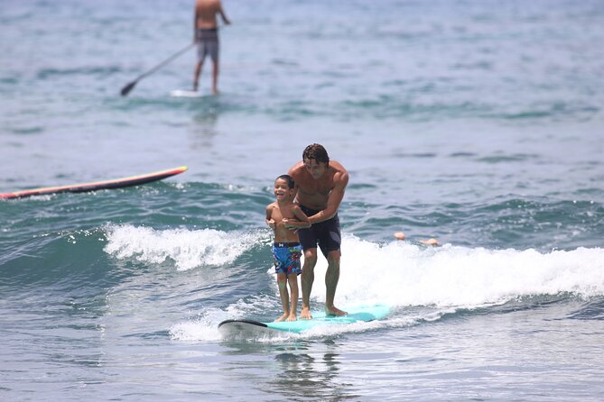 Kona Surf Lesson in Kahaluu - Preparing for the Waves