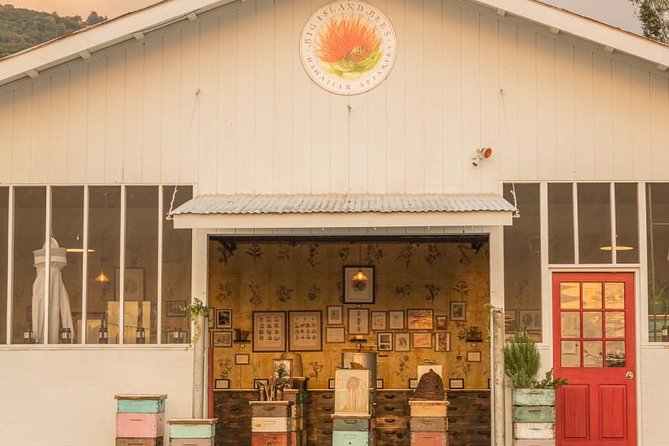 Kona Tour: Bee Farm, Kona Coffee, and National Historical Parks - Discovering Konas Historic Landmarks