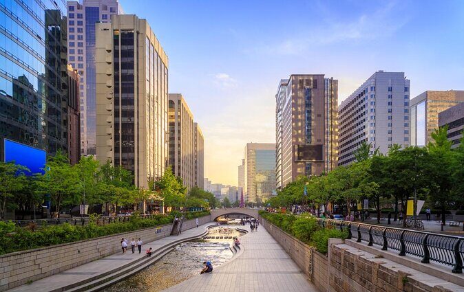 [Koreabylocal] Night Walk and Korean Barbaeque time with local - Key Points