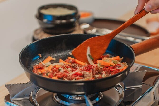 Korean Cooking Class with Grocery Shopping at Seoul Local Market - Why This Tour is a Great Choice