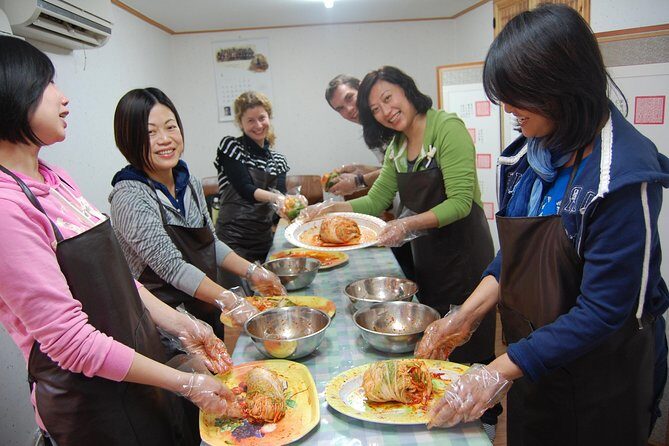 Korean Tea Ceremony and Kimchi Making Cultural Experience in Seoul - Exploring Koreas Culinary and Cultural Traditions: A Review of the Korean Tea Ceremony and Kimchi Making Tour in Seoul