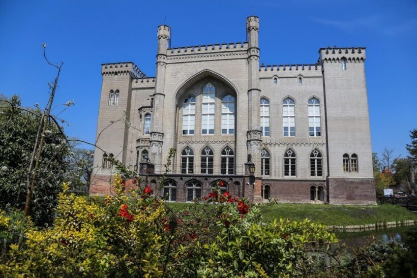 Kornik Castle and Rogalin Palace Half-Day Private Tour - The Sum Up