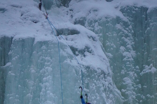 Korouoma- loop hiking to the magical frozen waterfalls - Key Points