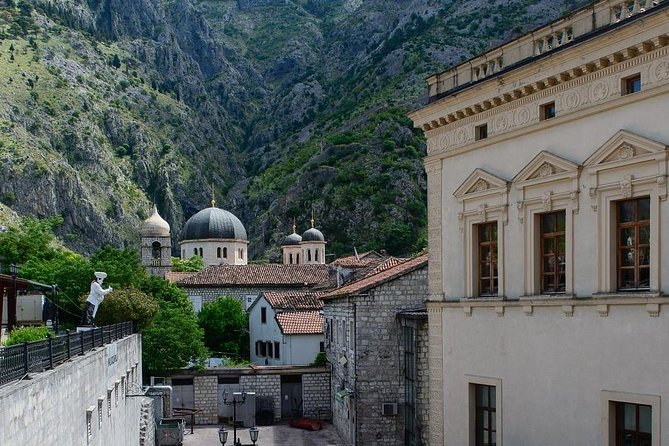 Kotor Old Town Small-Group Walking Tour - Accessibility and Physical Fitness Requirements