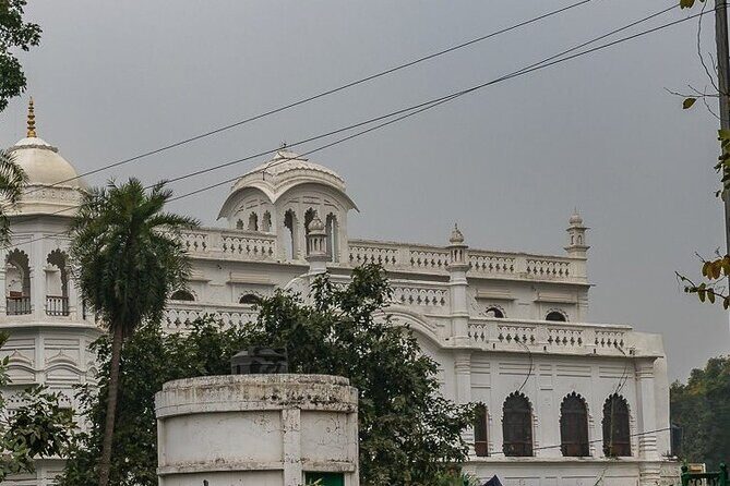 Kotwara Insight: A Visit to Muzaffar and Meera Ali's Home in Lucknow - Practical Details & What to Expect
