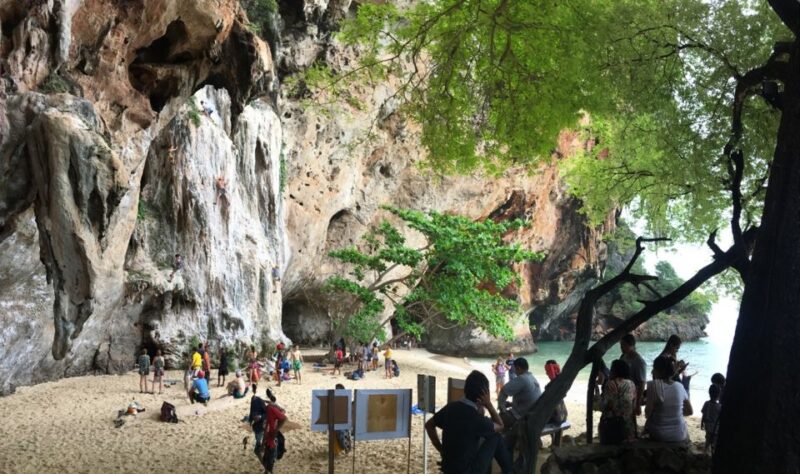 Krabi: 4 Islands Day Trip by Speedboat Including Lunch Box - FAQ