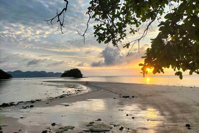 Krabi 7 Islands Sunset Tour BBQ Beachside Dinner + Plankton Swim - Who Will Love This Tour?
