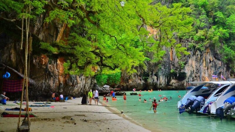 Krabi: Hong Island Private Speedboat Trip & Snorkeling - Authentic Traveler Feedback
