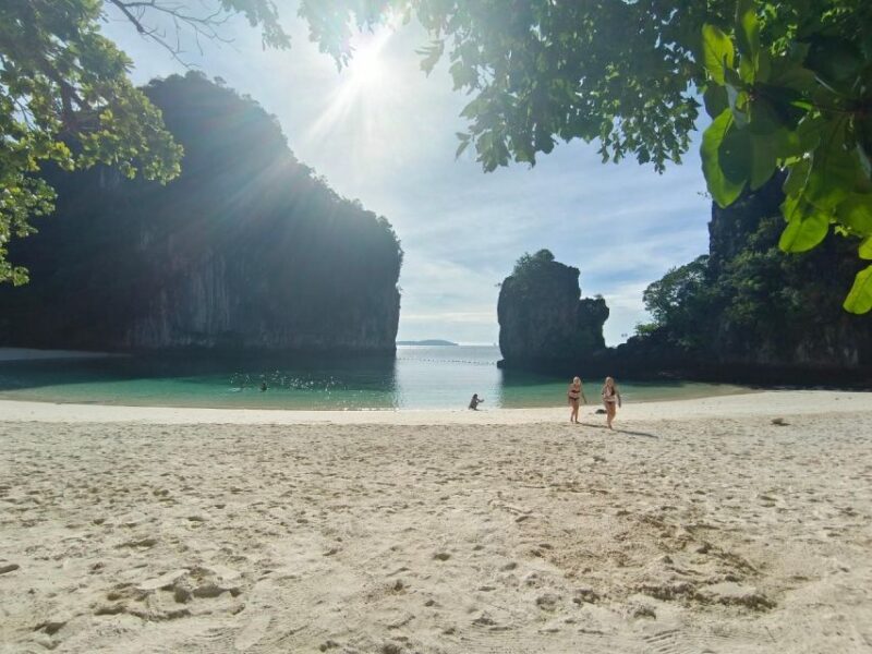 Krabi Hong Sunset Island Private Luxury Vintage Boat - Who Will Love This Tour?
