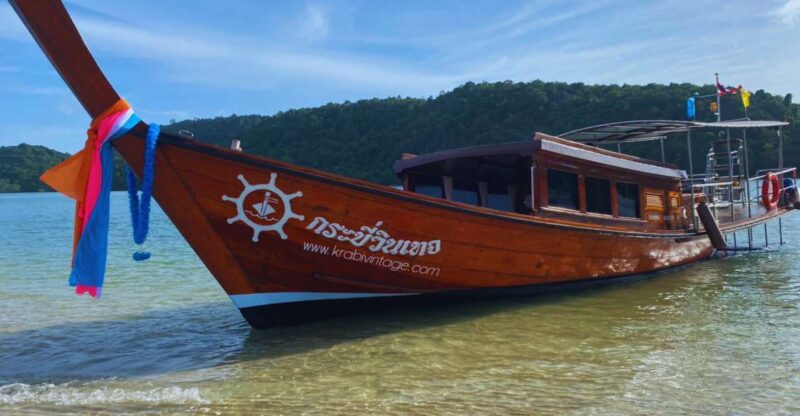 Krabi: Luxury Vintage Boat Tour to James Bond Island - Paddleboarding at Lao Kudu Lagoon