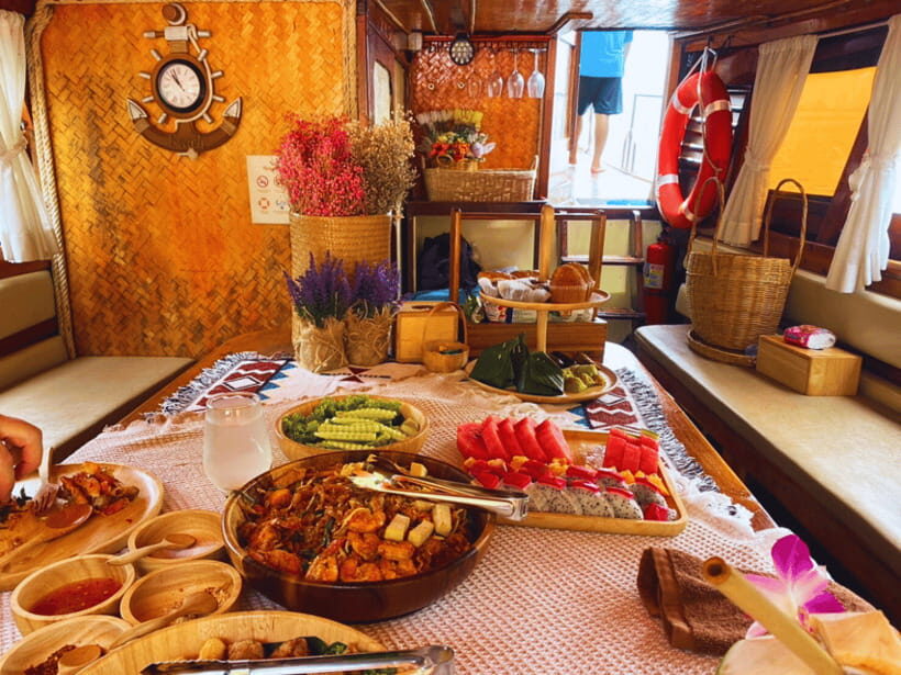 Krabi: Private 4-Island Luxury Cruise on Vintage-Style Boat - Key Points