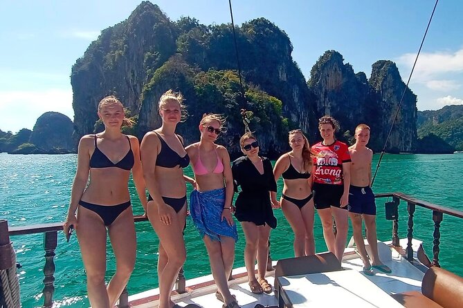 Krabi Sea Excursion & Romantic Sunset Cruise with BBQ Dinner - Who Is This Tour Best Suited For?