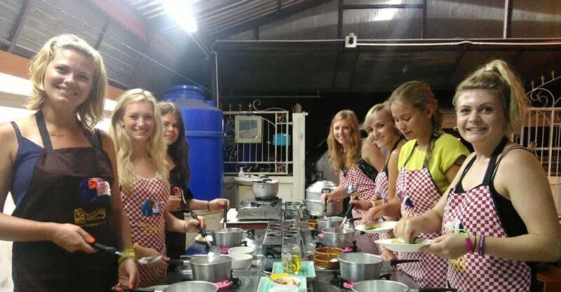 Krabi: Unveiling Thai Flavors by Night at Smart Cook School - What Makes the Experience Special?