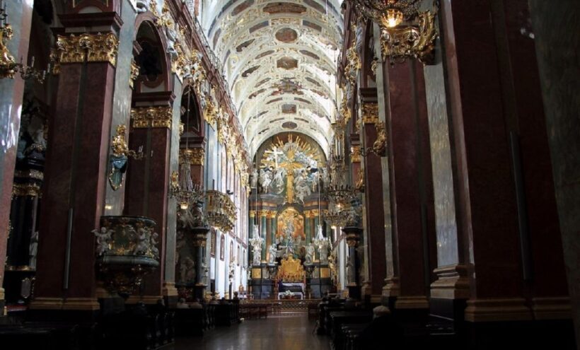 Krakow 1-Day Private Tour to Jasna Gora & Czestochowa - What Makes This Tour Stand Out