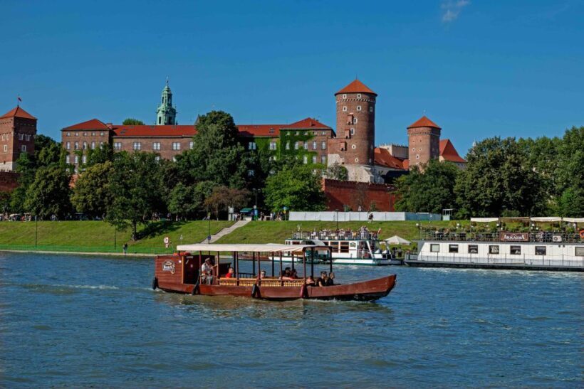 Krakow: 1-Hour Evening Vistula River Cruise - Who Should Consider This Tour?
