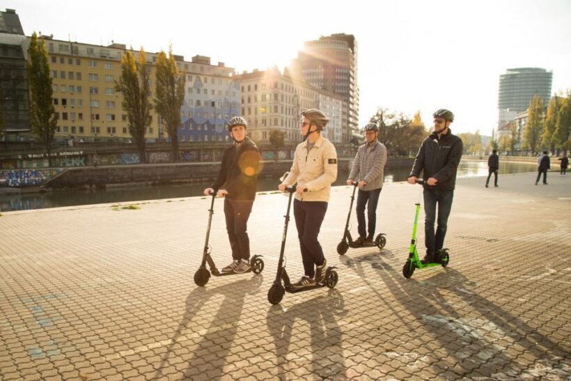 Krakow: 2h Old Town E-Scooter Tour - The Experience: What to Expect on the Tour