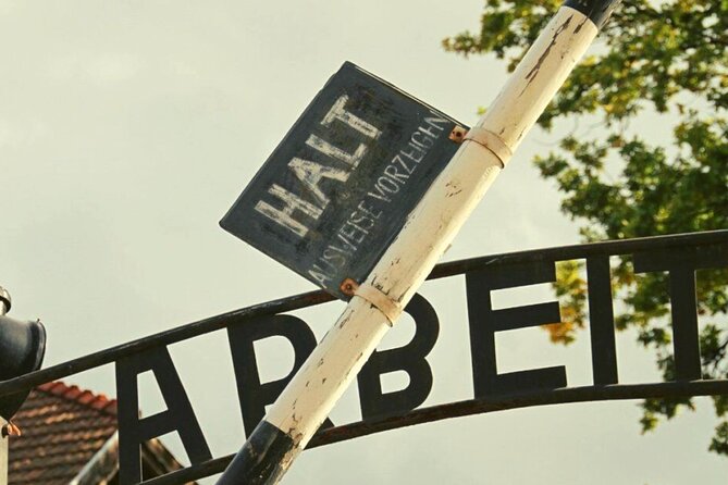 Krakow and Auschwitz Small Group Tour From Warsaw With Lunch - Exploring Krakow