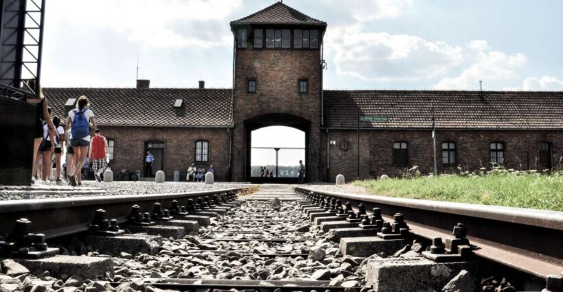 Krakow: Auschwitz-Birkenau Guided Tour Pickup/Lunch Options - Introduction