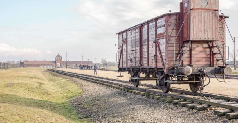 Krakow: Auschwitz Birkenau Museum Guided Tour with Pickup - Key Points